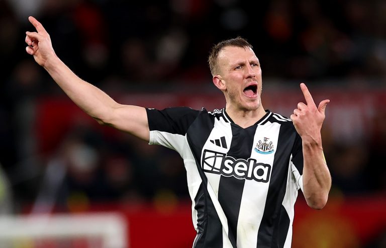NEWS : Dan Burn signs Newcastle United contract extension through 2027 ...