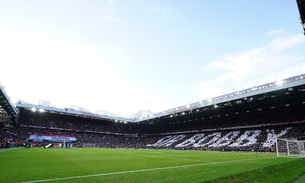 NEWS: Fans bid farewell to Sir Bobby Charlton at his funeral ... NEWS: Fans bid farewell to Sir Bobby Charlton at his funeral ...