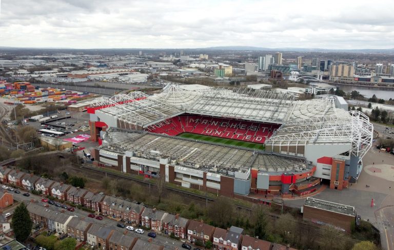 Manchester United's New 100 000 seater Stadium to soon be under ...