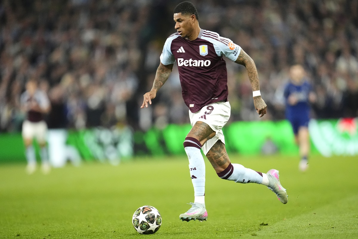 Report: Marcus Rashford-Ronald Araujo swap-deal heats up between Man ...