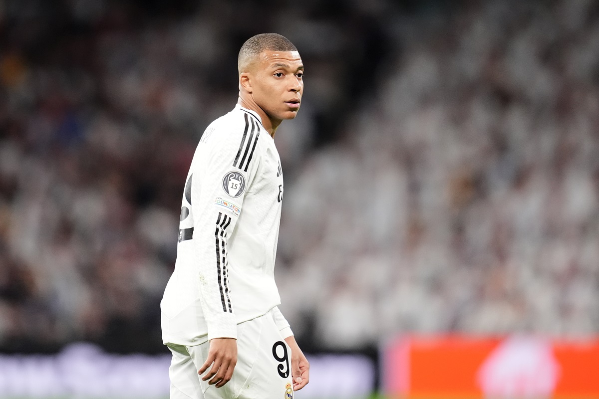 NEWS : Kylian Mbappe set for high-stakes reunion as Real Madrid face PSG in Club World Cup ...