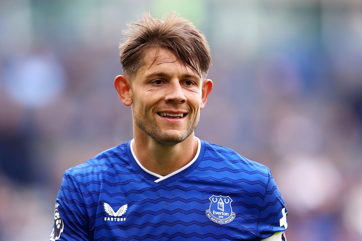 NEWS: Veteran defender James Tarkowski pens new Everton contract ...